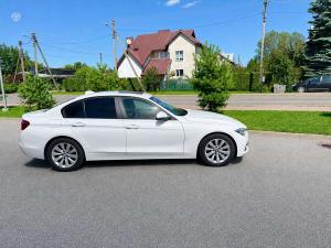 White BMW 320 2015 in Vilnius, with an engine capacity of 2.00 L and mileage of 168 thousand km for 11132 €, photo 4 on AUTOMOTO.COM.LV