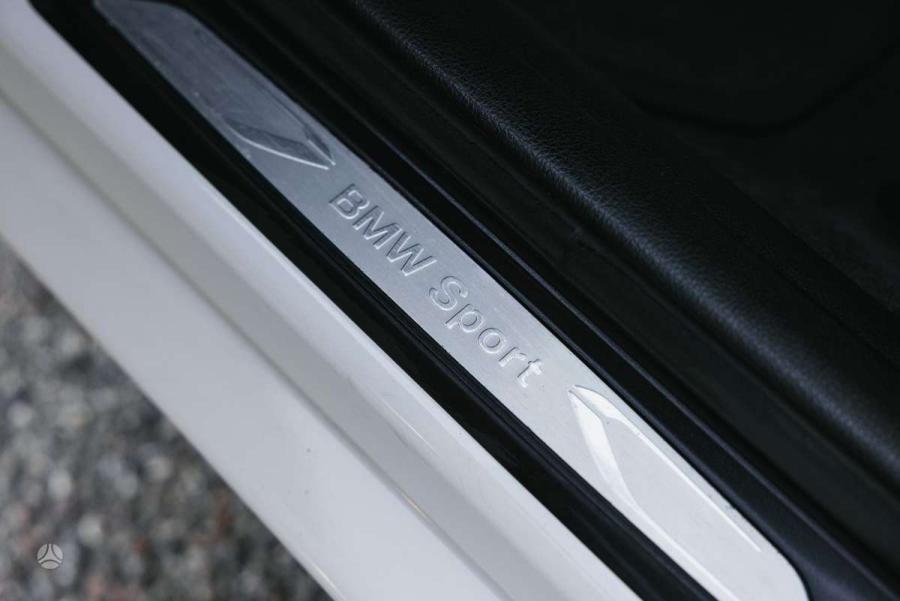 White BMW 320 2015 in Kaunas, with an engine capacity of 2.00 L and mileage of 314 thousand km for 9700 €, photo 25 on AUTOMOTO.COM.LV