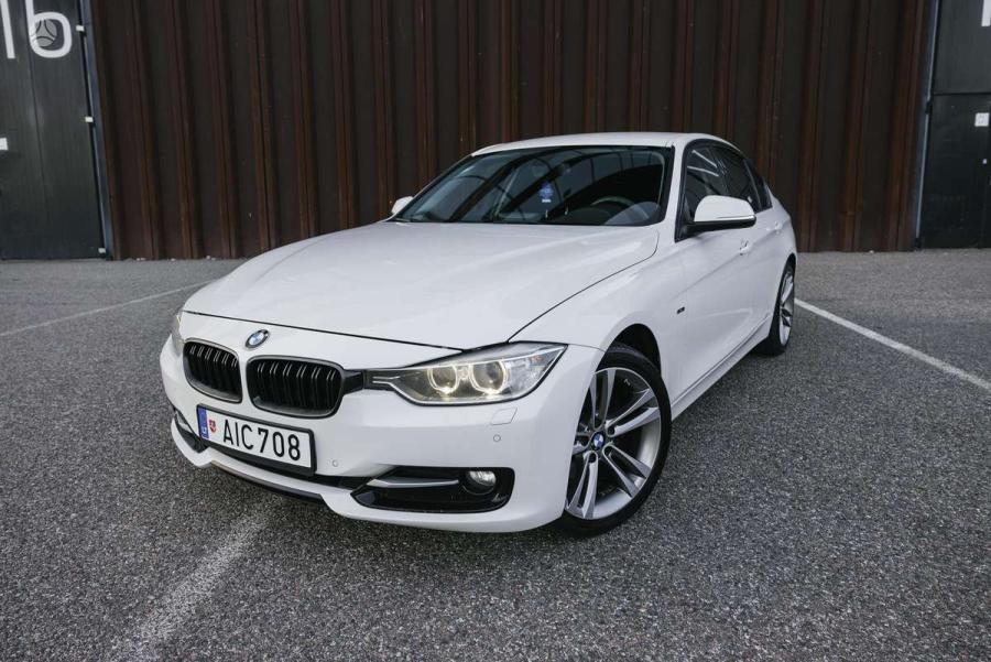 White BMW 320 2015 in Kaunas, with an engine capacity of 2.00 L and mileage of 314 thousand km for 9700 €, photo 32 on AUTOMOTO.COM.LV