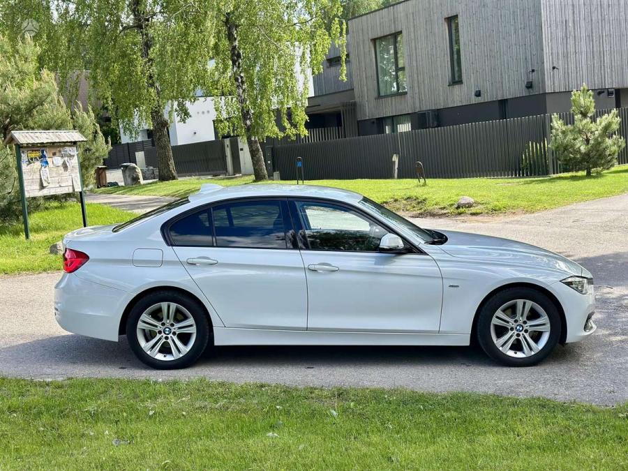 Balts BMW 320 2016 Viļņa, ar dzinēja tilpumu 2.00 L un nobraukumu 280 tūkst. km par 11900 €, foto 5 vietnē AUTOMOTO.COM.LV