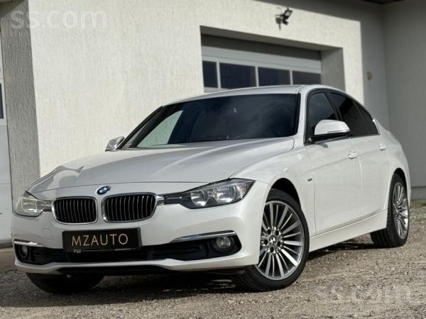 BMW 320 2017 in Tukums on AUTOMOTO.COM.LV White BMW 320 2017 in Tukums, with an engine capacity of 2.00 L and mileage of 219 thousand km for 10999 €, photo 3 on AUTOMOTO.COM.LV