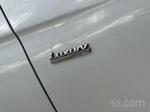 White BMW 320 2017 in Tukums, with an engine capacity of 2.00 L and mileage of 219 thousand km for 10999 €, photo 18 on AUTOMOTO.COM.LV