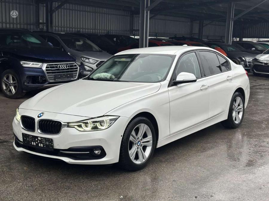 White BMW 320 2018 in Marijampole, with an engine capacity of 2.00 L and mileage of 166 thousand km for 8250 €, photo 1 on AUTOMOTO.COM.LV