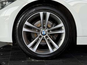 Balts BMW 320 2018 Kauņa, ar dzinēja tilpumu 2.00 L un nobraukumu 200 tūkst. km par 11990 €, foto 8 vietnē AUTOMOTO.COM.LV