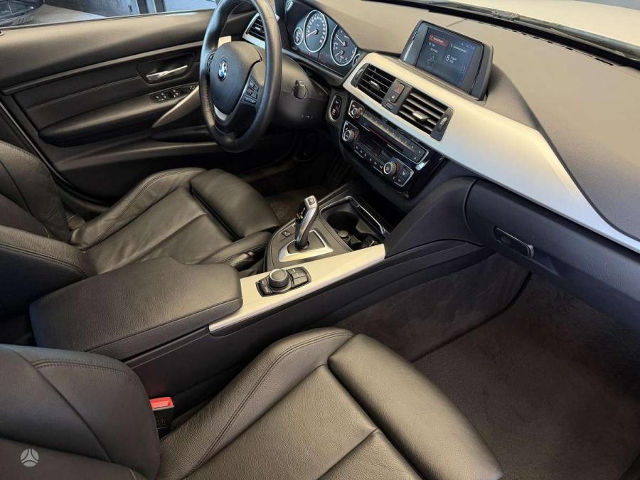 Balts BMW 320 2018 Kauņa, ar dzinēja tilpumu 2.00 L un nobraukumu 200 tūkst. km par 11990 €, foto 18 vietnē AUTOMOTO.COM.LV