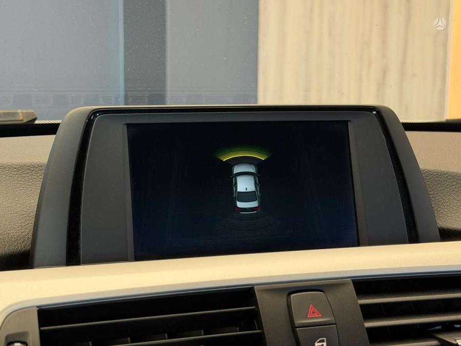 Balts BMW 320 2018 Kauņa, ar dzinēja tilpumu 2.00 L un nobraukumu 200 tūkst. km par 11990 €, foto 32 vietnē AUTOMOTO.COM.LV