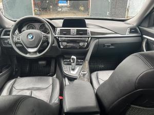 White BMW 320 2018 in Narva, with an engine capacity of 2.00 L and mileage of 308 thousand km for 7990 €, photo 8 on AUTOMOTO.COM.LV