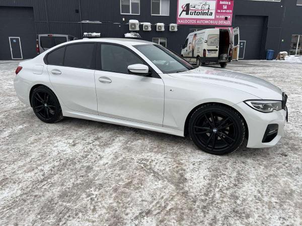 White BMW 320 2019 in Alytus, with an engine capacity of 2.00 L and mileage of 82 thousand km for 23700 €, photo 10 on AUTOMOTO.COM.LV