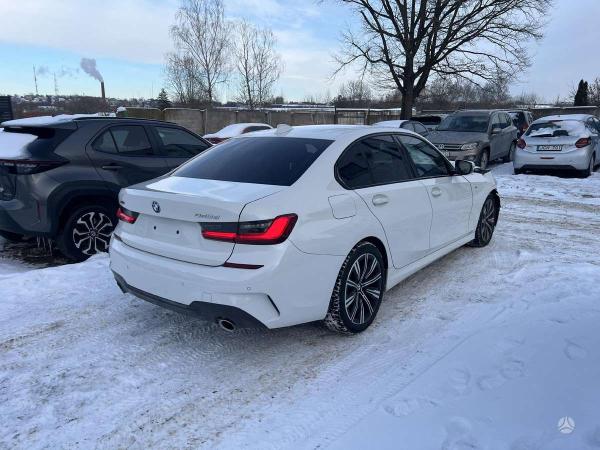 Balts BMW 320 2019 Kauņa, ar dzinēja tilpumu 2.00 L un nobraukumu 115 tūkst. km par 13900 €, foto 3 vietnē AUTOMOTO.COM.LV