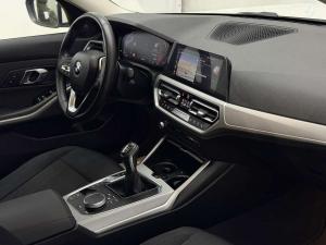 Balts BMW 320 2019 Viļņa, ar dzinēja tilpumu 2.00 L un nobraukumu 84 tūkst. km par 17850 €, foto 16 vietnē AUTOMOTO.COM.LV