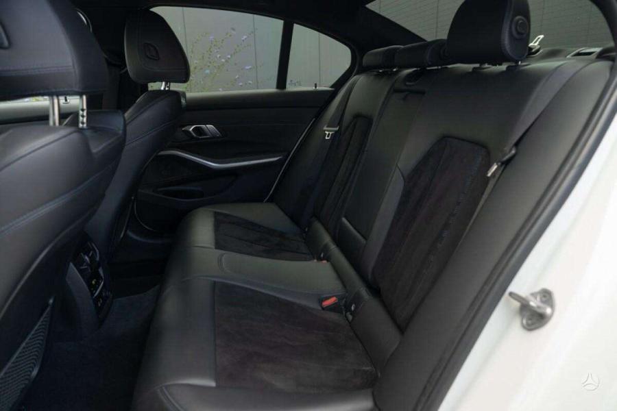 Balts BMW 320 2019 Viļņa, ar dzinēja tilpumu 2.00 L un nobraukumu 121 tūkst. km par 25200 €, foto 8 vietnē AUTOMOTO.COM.LV
