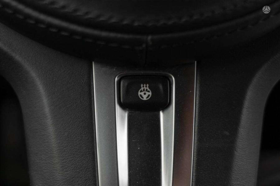 Balts BMW 320 2019 Viļņa, ar dzinēja tilpumu 2.00 L un nobraukumu 121 tūkst. km par 25200 €, foto 20 vietnē AUTOMOTO.COM.LV