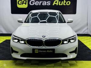 White BMW 320 2019 in Vilnius, with an engine capacity of 2.00 L and mileage of 84 thousand km for 16950 €, photo 3 on AUTOMOTO.COM.LV