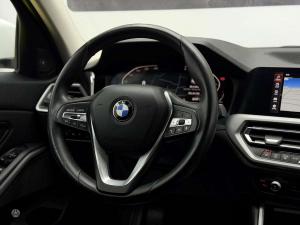 White BMW 320 2019 in Vilnius, with an engine capacity of 2.00 L and mileage of 84 thousand km for 16950 €, photo 18 on AUTOMOTO.COM.LV
