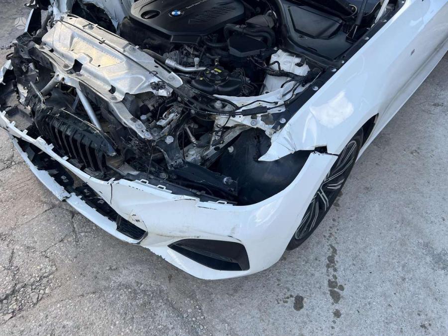Balts BMW 320 2019 Kauņa, ar dzinēja tilpumu 2.00 L un nobraukumu 125 tūkst. km par 11900 €, foto 9 vietnē AUTOMOTO.COM.LV