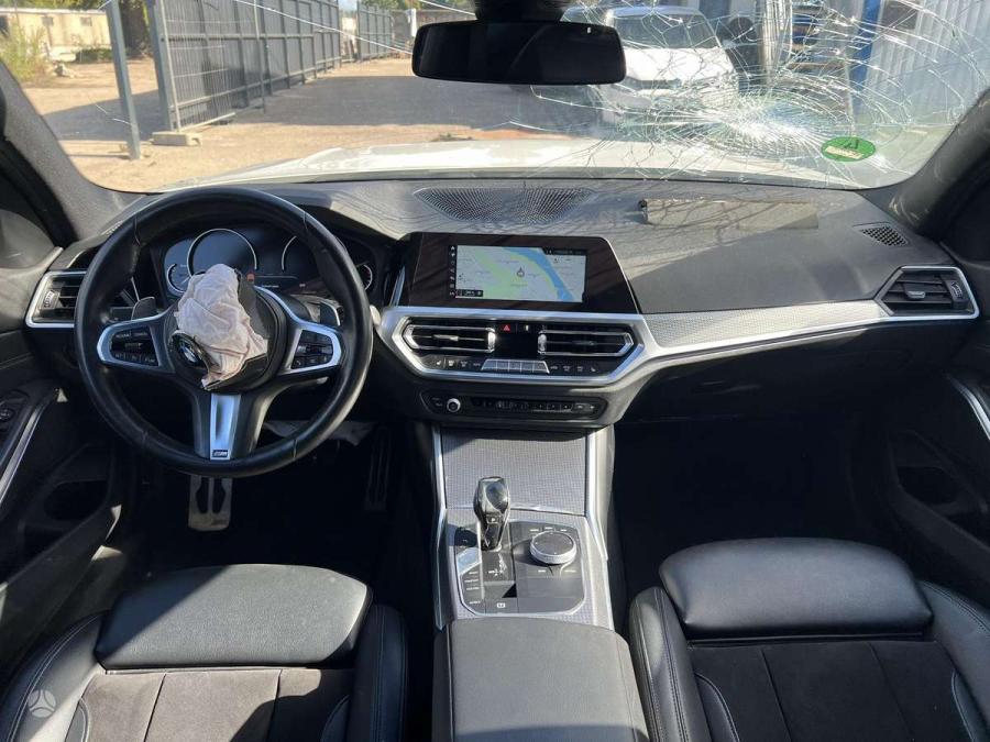 Balts BMW 320 2019 Kauņa, ar dzinēja tilpumu 2.00 L un nobraukumu 125 tūkst. km par 11900 €, foto 17 vietnē AUTOMOTO.COM.LV