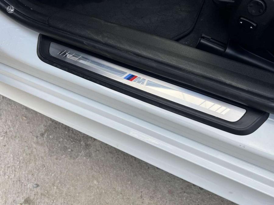 Balts BMW 320 2019 Kauņa, ar dzinēja tilpumu 2.00 L un nobraukumu 125 tūkst. km par 11900 €, foto 40 vietnē AUTOMOTO.COM.LV