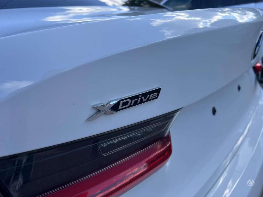 Balts BMW 320 2019 Kauņa, ar dzinēja tilpumu 2.00 L un nobraukumu 125 tūkst. km par 11900 €, foto 42 vietnē AUTOMOTO.COM.LV