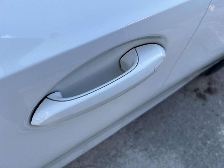 Balts BMW 320 2019 Kauņa, ar dzinēja tilpumu 2.00 L un nobraukumu 125 tūkst. km par 11900 €, foto 43 vietnē AUTOMOTO.COM.LV