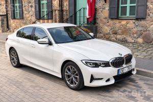 Balts BMW 320 2019 Rēzekne, ar dzinēja tilpumu 2.00 L un nobraukumu 269 tūkst. km par 17490 €, foto 3 vietnē AUTOMOTO.COM.LV
