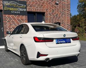 White BMW 320 2020 in Kaunas, with an engine capacity of 2.00 L and mileage of 90 thousand km for 28529 €, photo 6 on AUTOMOTO.COM.LV
