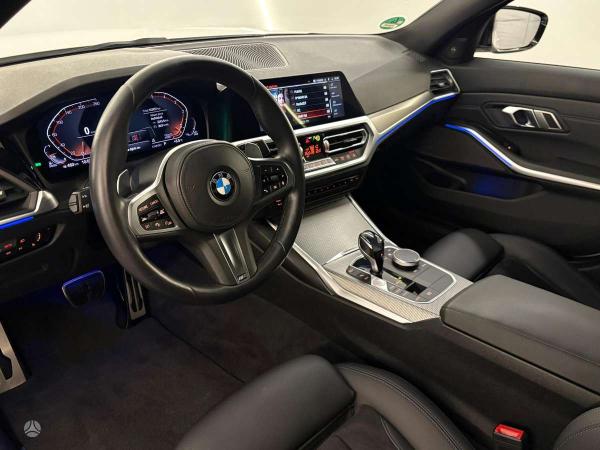 Balts BMW 320 2020 Marijampole, ar dzinēja tilpumu 2.99 L un nobraukumu 142 tūkst. km par 24850 €, foto 2 vietnē AUTOMOTO.COM.LV