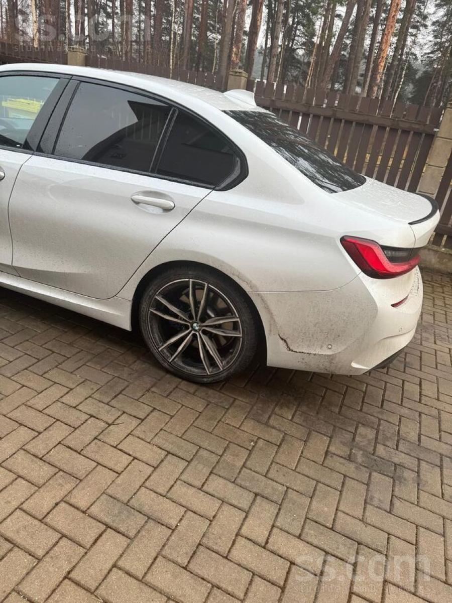 White BMW 320 2020 in Riga, with an engine capacity of 2.00 L and mileage of 182 thousand km for 29500 €, photo 17 on AUTOMOTO.COM.LV