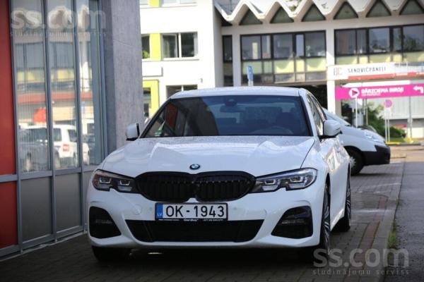 White BMW 320 2020 in Riga, with an engine capacity of 2.00 L and mileage of 290 thousand km for 19995 €, photo 1 on AUTOMOTO.COM.LV