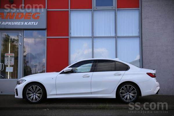 White BMW 320 2020 in Riga, with an engine capacity of 2.00 L and mileage of 290 thousand km for 19995 €, photo 2 on AUTOMOTO.COM.LV