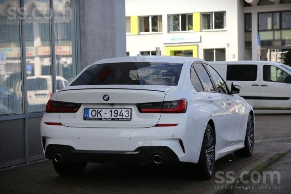 White BMW 320 2020 in Riga, with an engine capacity of 2.00 L and mileage of 290 thousand km for 19995 €, photo 5 on AUTOMOTO.COM.LV