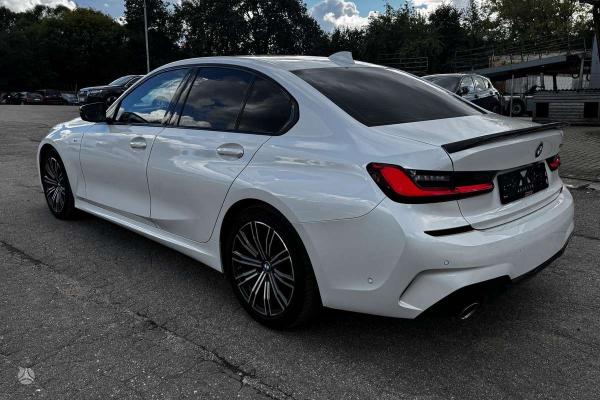 Balts BMW 320 2020 Panevēža, ar dzinēja tilpumu 2.00 L un nobraukumu 288 tūkst. km par 16900 €, foto 4 vietnē AUTOMOTO.COM.LV