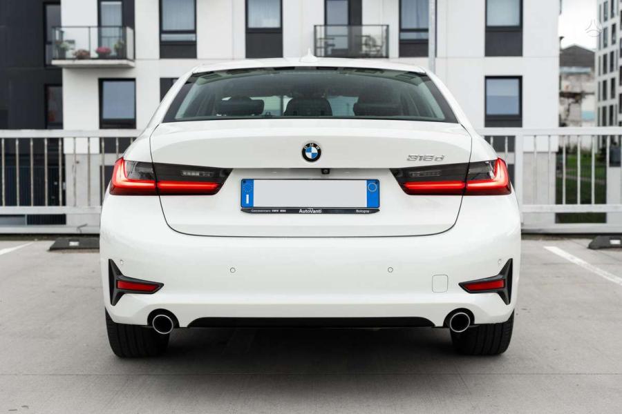 White BMW 320 2020 in Vilnius, with an engine capacity of 2.00 L and mileage of 146 thousand km for 19500 €, photo 8 on AUTOMOTO.COM.LV