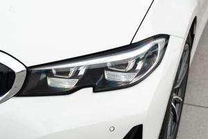 White BMW 320 2020 in Vilnius, with an engine capacity of 2.00 L and mileage of 146 thousand km for 19500 €, photo 11 on AUTOMOTO.COM.LV
