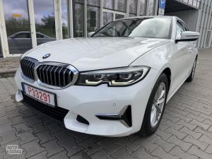 White BMW 320 2020 in Vilnius, with an engine capacity of 2.00 L and mileage of 420 thousand km for 16990 €, photo 8 on AUTOMOTO.COM.LV
