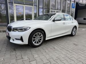 White BMW 320 2020 in Vilnius, with an engine capacity of 2.00 L and mileage of 420 thousand km for 16990 €, photo 9 on AUTOMOTO.COM.LV