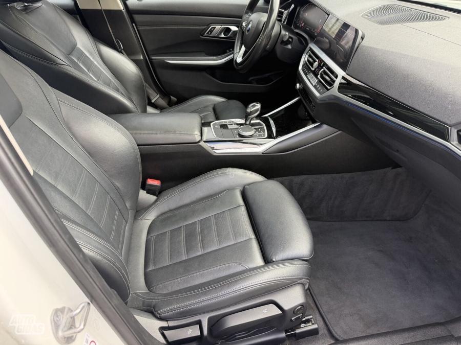 White BMW 320 2020 in Vilnius, with an engine capacity of 2.00 L and mileage of 420 thousand km for 16990 €, photo 13 on AUTOMOTO.COM.LV