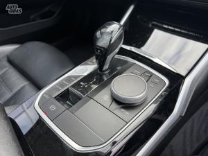 White BMW 320 2020 in Vilnius, with an engine capacity of 2.00 L and mileage of 420 thousand km for 16990 €, photo 15 on AUTOMOTO.COM.LV