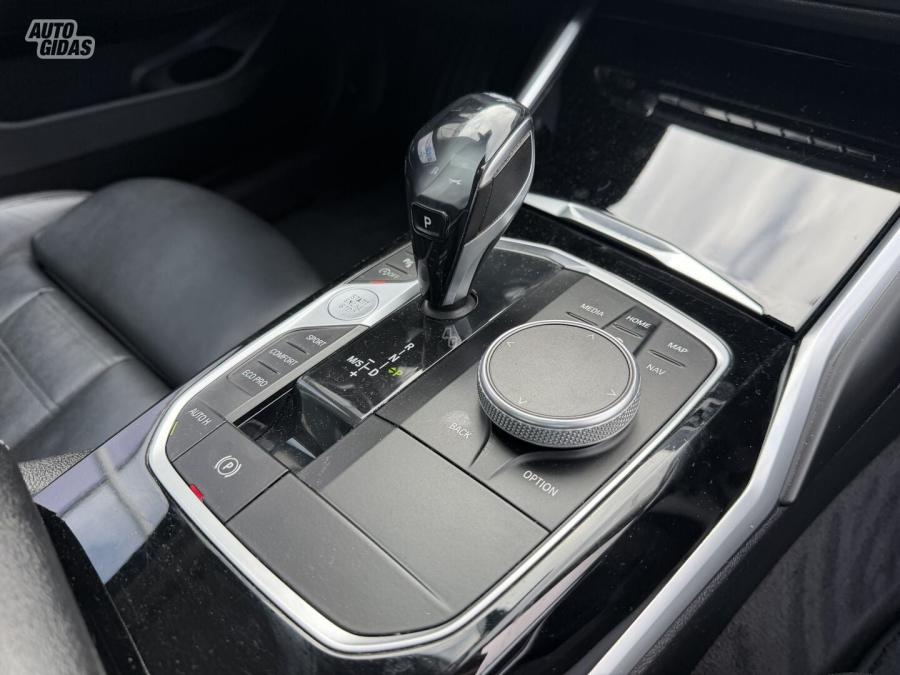 White BMW 320 2020 in Vilnius, with an engine capacity of 2.00 L and mileage of 420 thousand km for 16990 €, photo 15 on AUTOMOTO.COM.LV