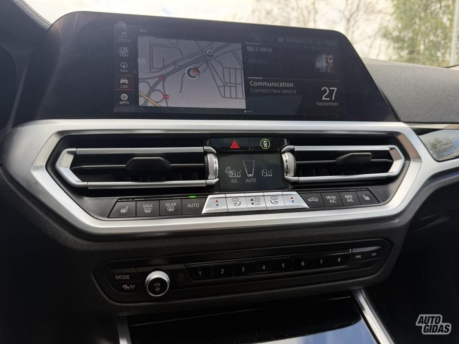 White BMW 320 2020 in Vilnius, with an engine capacity of 2.00 L and mileage of 420 thousand km for 16990 €, photo 17 on AUTOMOTO.COM.LV
