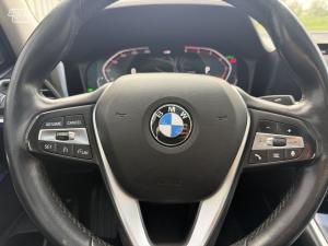 White BMW 320 2020 in Vilnius, with an engine capacity of 2.00 L and mileage of 420 thousand km for 16990 €, photo 19 on AUTOMOTO.COM.LV