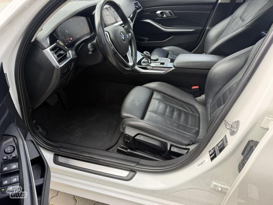 White BMW 320 2020 in Vilnius, with an engine capacity of 2.00 L and mileage of 420 thousand km for 16990 €, photo 20 on AUTOMOTO.COM.LV
