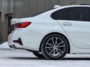 White BMW 320 2021 in Riga, with an engine capacity of 2.00 L and mileage of 112 thousand km for 27700 €, photo 31 on AUTOMOTO.COM.LV