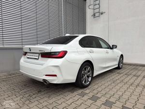 White BMW 320 2022 in Kaunas, with an engine capacity of 2.00 L and mileage of 62 thousand km for 33104 €, photo 6 on AUTOMOTO.COM.LV