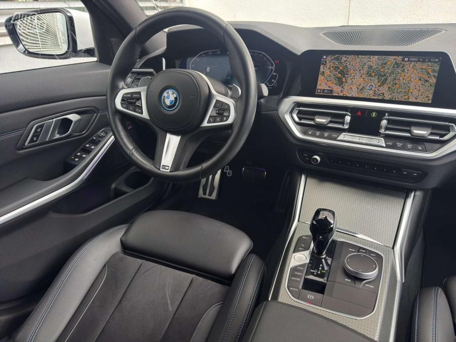 Balts BMW 320 2022 Kauņa, ar dzinēja tilpumu 2.00 L un nobraukumu 28 tūkst. km par 33104 €, foto 2 vietnē AUTOMOTO.COM.LV