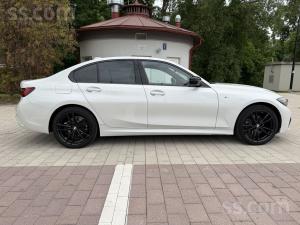 White BMW 320 2022 in Riga, with an engine capacity of 2.00 L and mileage of 95 thousand km for 27600 €, photo 12 on AUTOMOTO.COM.LV