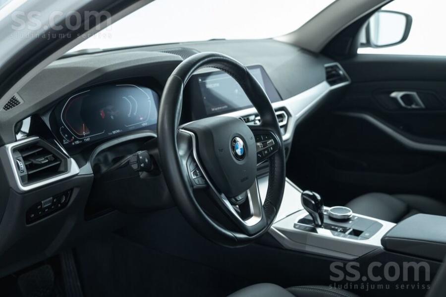 White BMW 320 2022 in Riga, with an engine capacity of 2.00 L and mileage of 102 thousand km for 27900 €, photo 6 on AUTOMOTO.COM.LV