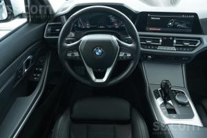 White BMW 320 2022 in Riga, with an engine capacity of 2.00 L and mileage of 102 thousand km for 27900 €, photo 14 on AUTOMOTO.COM.LV