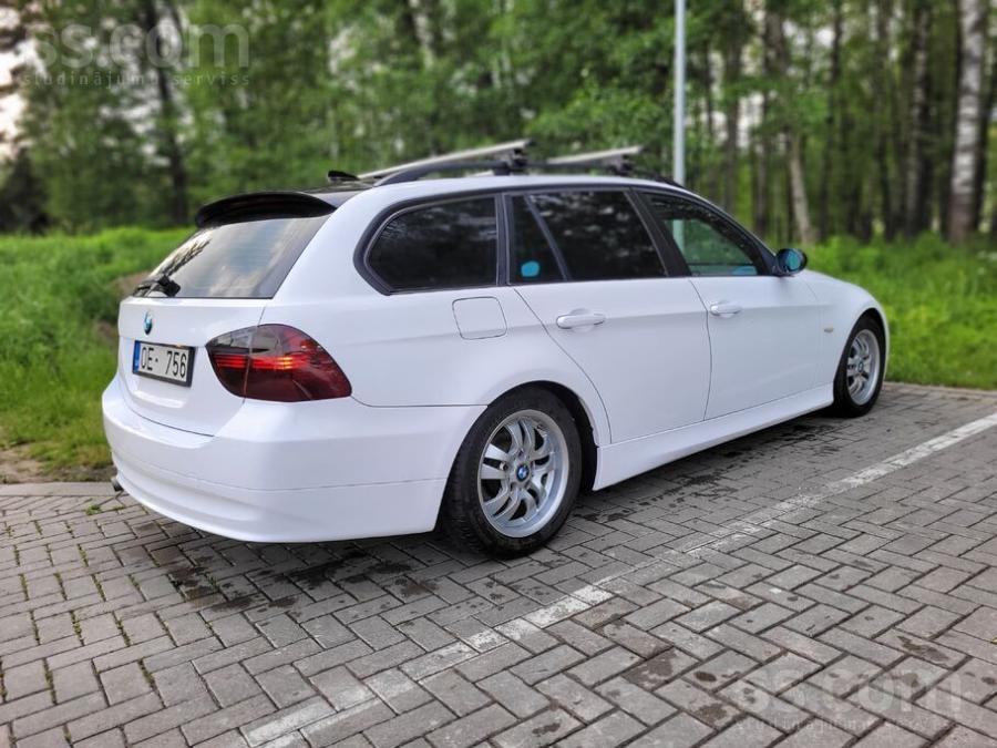 White BMW 320 2006 in Riga, with an engine capacity of 2.00 L and mileage of 312 thousand km for 2000 €, photo 3 on AUTOMOTO.COM.LV
