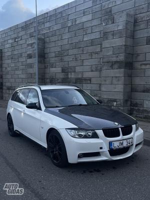 White BMW 320 2006 in Klaipeda, with an engine capacity of 2.00 L and mileage of 400 thousand km for 2650 €, photo 3 on AUTOMOTO.COM.LV