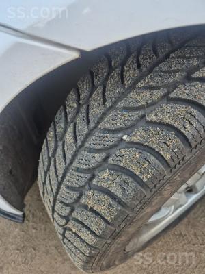 Balts BMW 320 2006 Rīga, ar dzinēja tilpumu 2.00 L un nobraukumu 342 tūkst. km par 3750 €, foto 8 vietnē AUTOMOTO.COM.LV